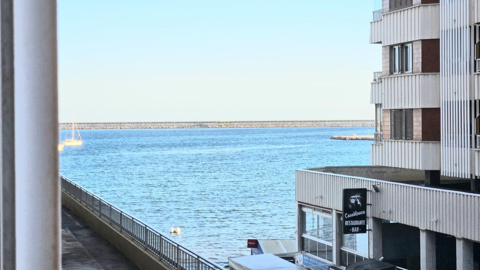 Tu maravilloso hogar a pasitos del mar... - MLS ASIVEGA